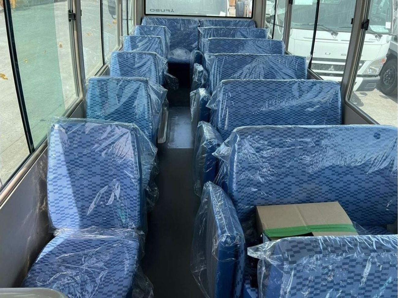 New Mitsubishi Rosa Fuso 30 seats 2024 for sale in Dubai - 800526