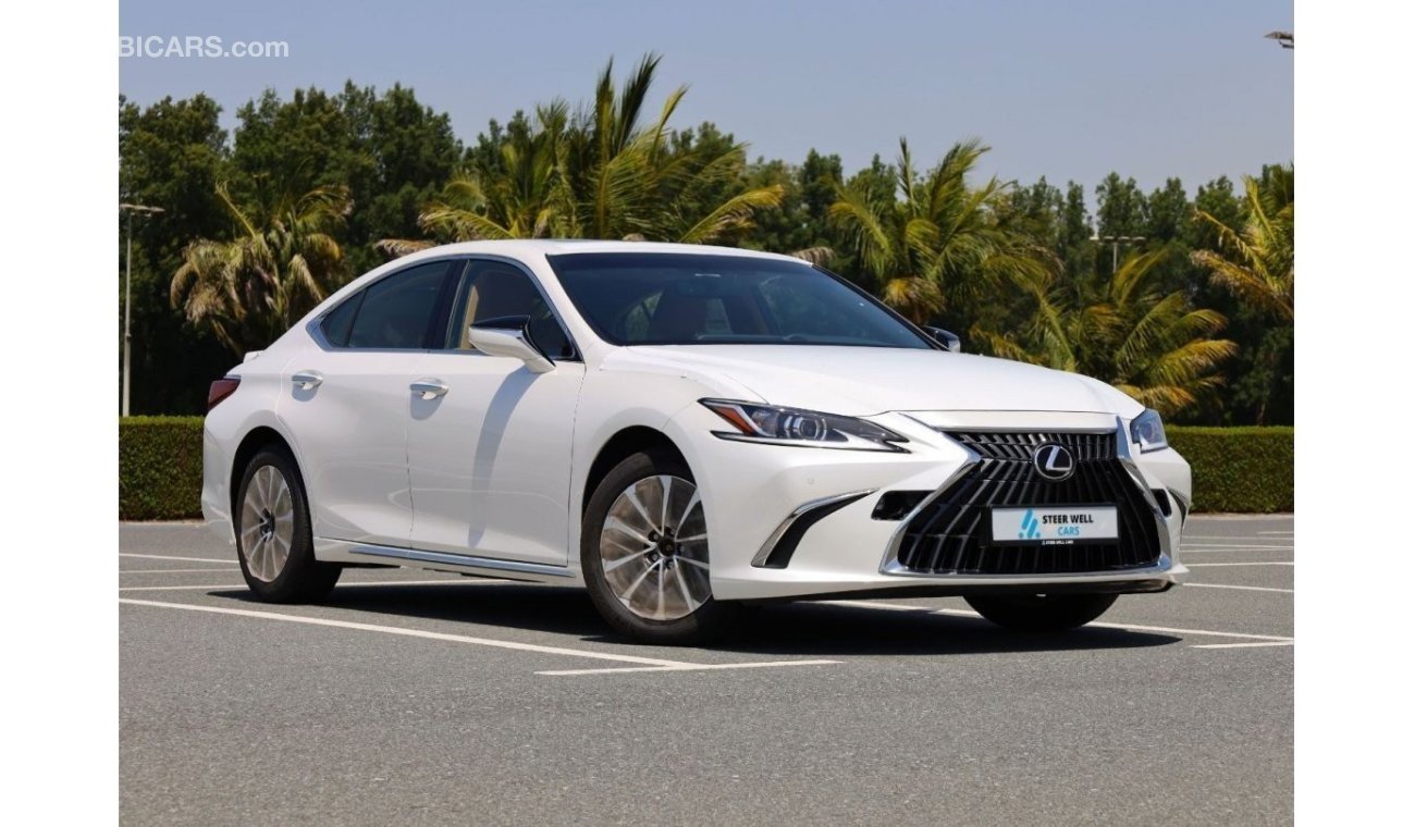 New Lexus ES 300 ES300H 2.5L HYBRID ULTRA LUXURY | GCC SPECS 2023 for sale in Dubai - 575141