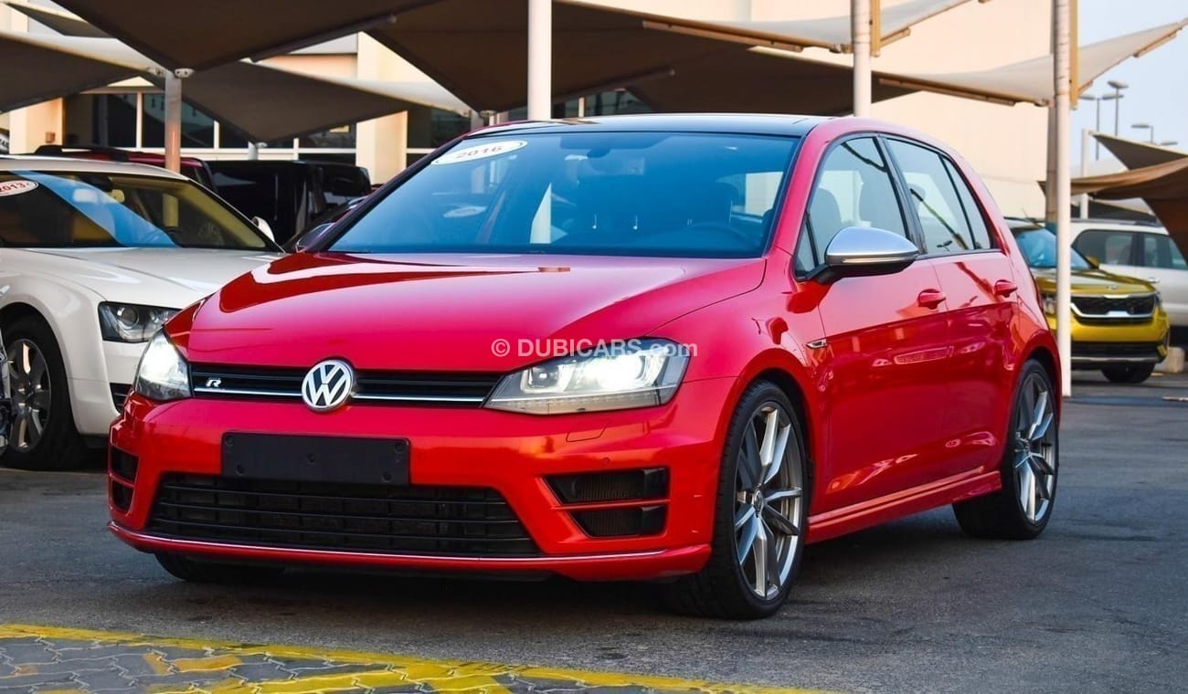 Used Volkswagen Golf R 2016 for sale in Dubai - 552052