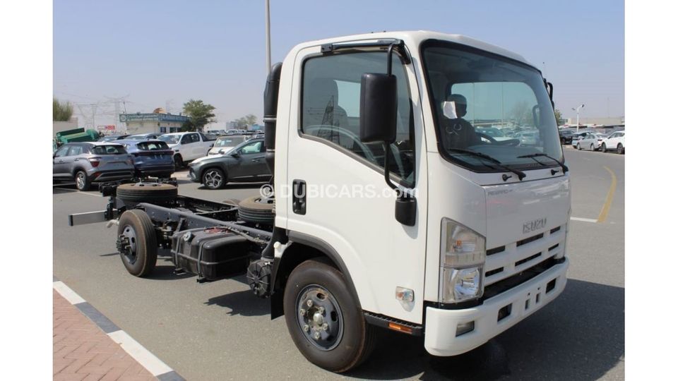 New Isuzu NPR NPR71 4Ton (non-Turbo) 2023 for sale in Dubai - 656825