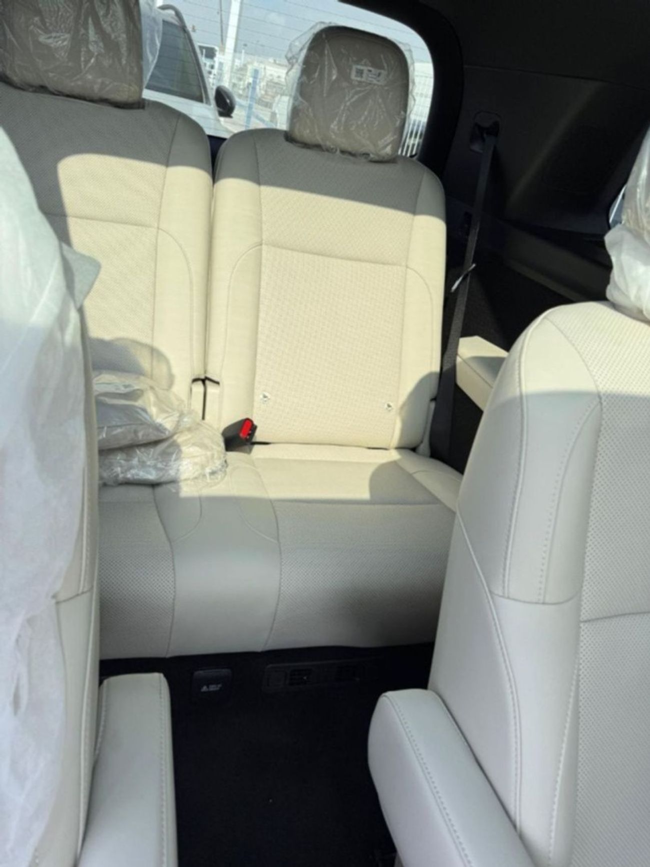 New Li Auto L9 2024 LIXIANG L9 ULTRA WITH SIM SLOT APPLICATION 2024 for sale in Dubai - 837540