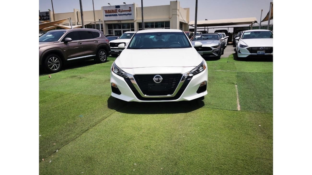 Used Nissan Altima SV Very Clean Car 2021 for sale in Dubai - 758791