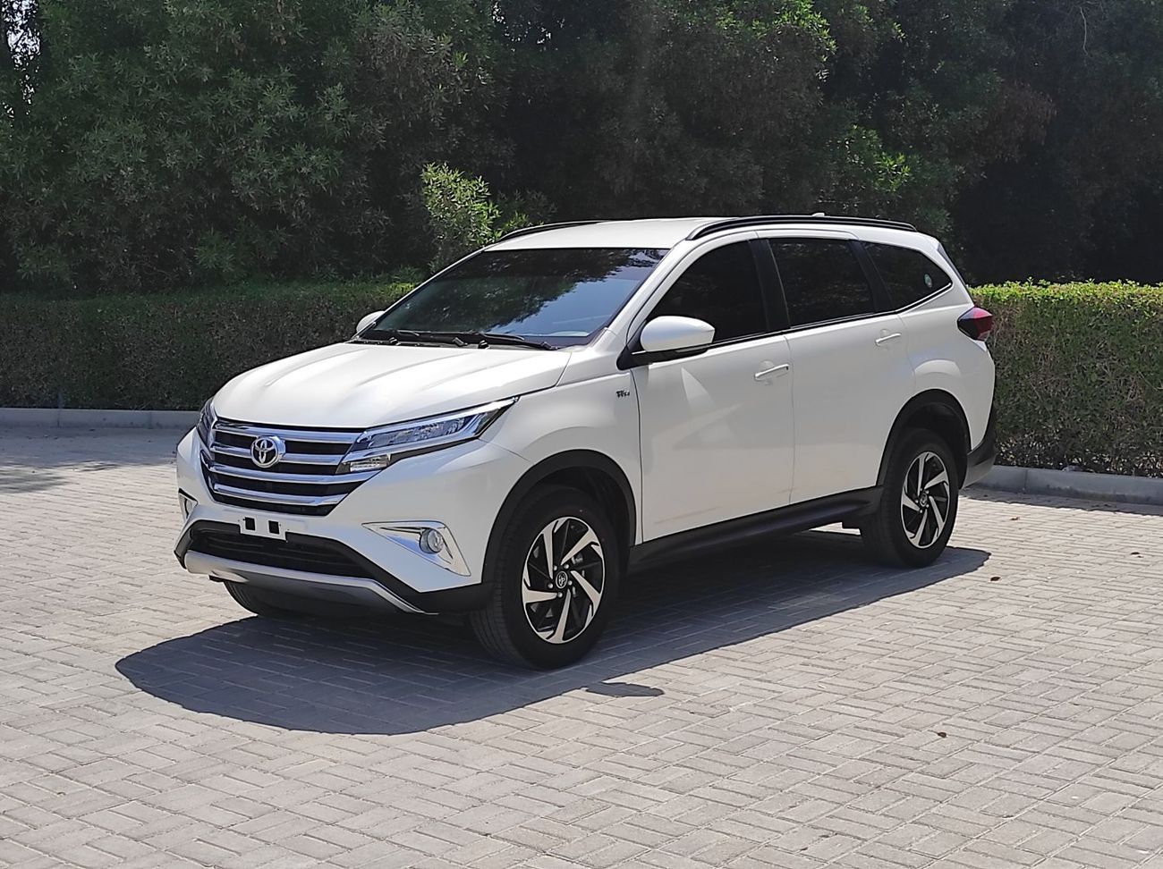 Used EX 1.5L Toyota Rush 2023 V4 1.5 Full automatic 2023 for sale in Sharjah - 853243