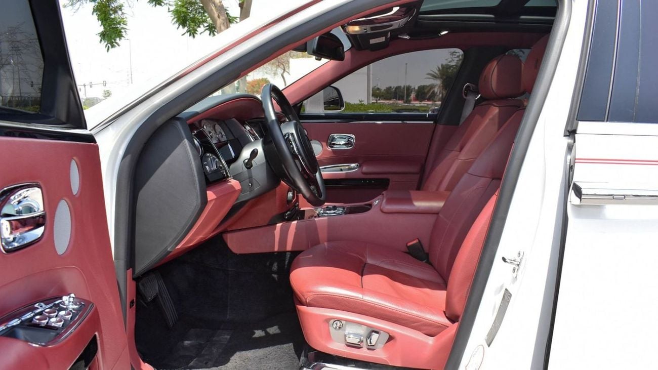 Used Rolls-Royce Ghost Std 2013 JAPANESE SPECS ORIGINAL COLOUR IS BLACK ...
