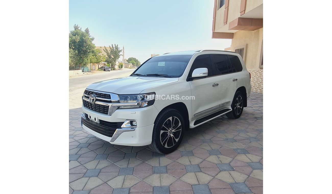 Used Toyota Land Cruiser GXR1 2021 for sale in Dubai - 619572
