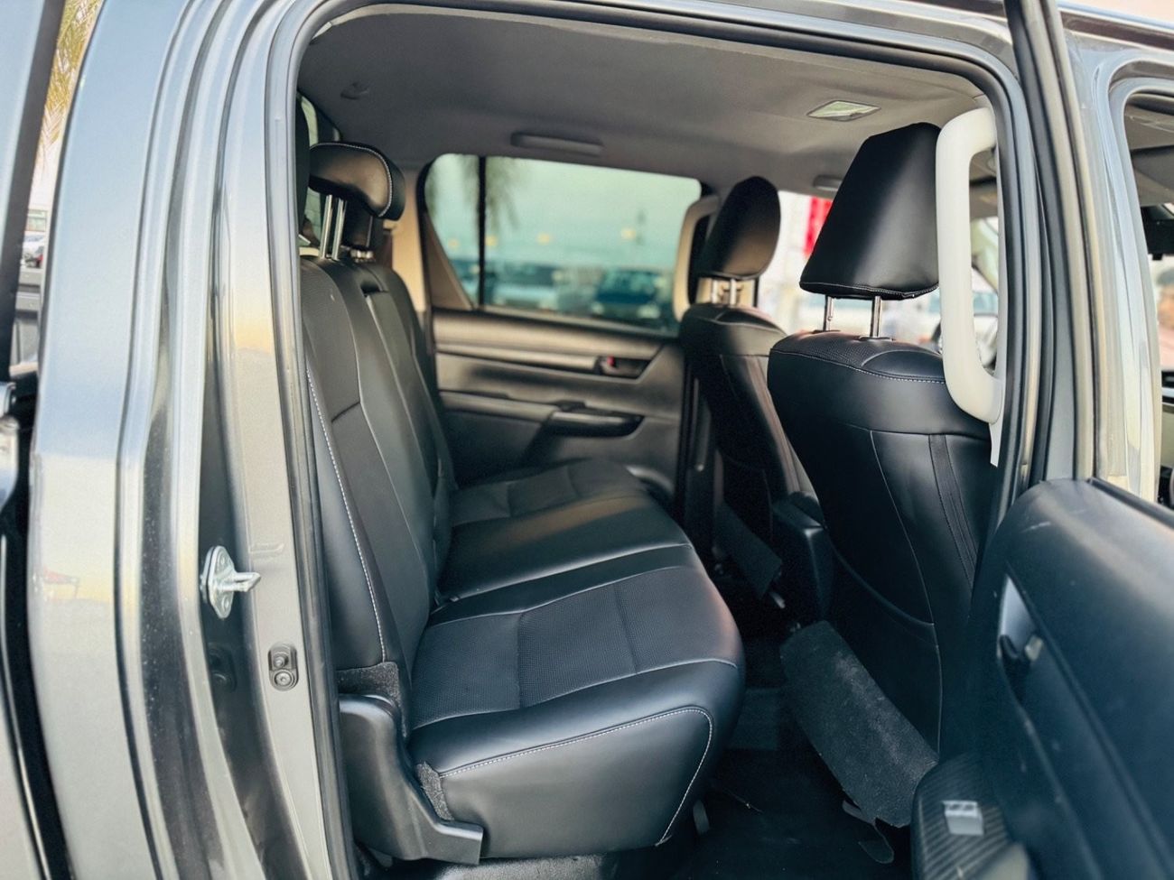 Used Toyota Hilux RHD 2020 for sale in Dubai - 749626