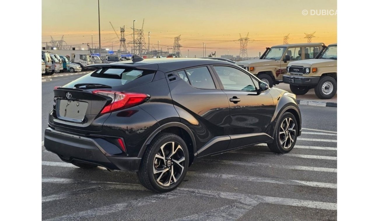 Used Toyota CHR 2021 Toyota C.HR 2.0L V4 XLE Push Start - UAE PASS 2021 for sale in Dubai - 713917