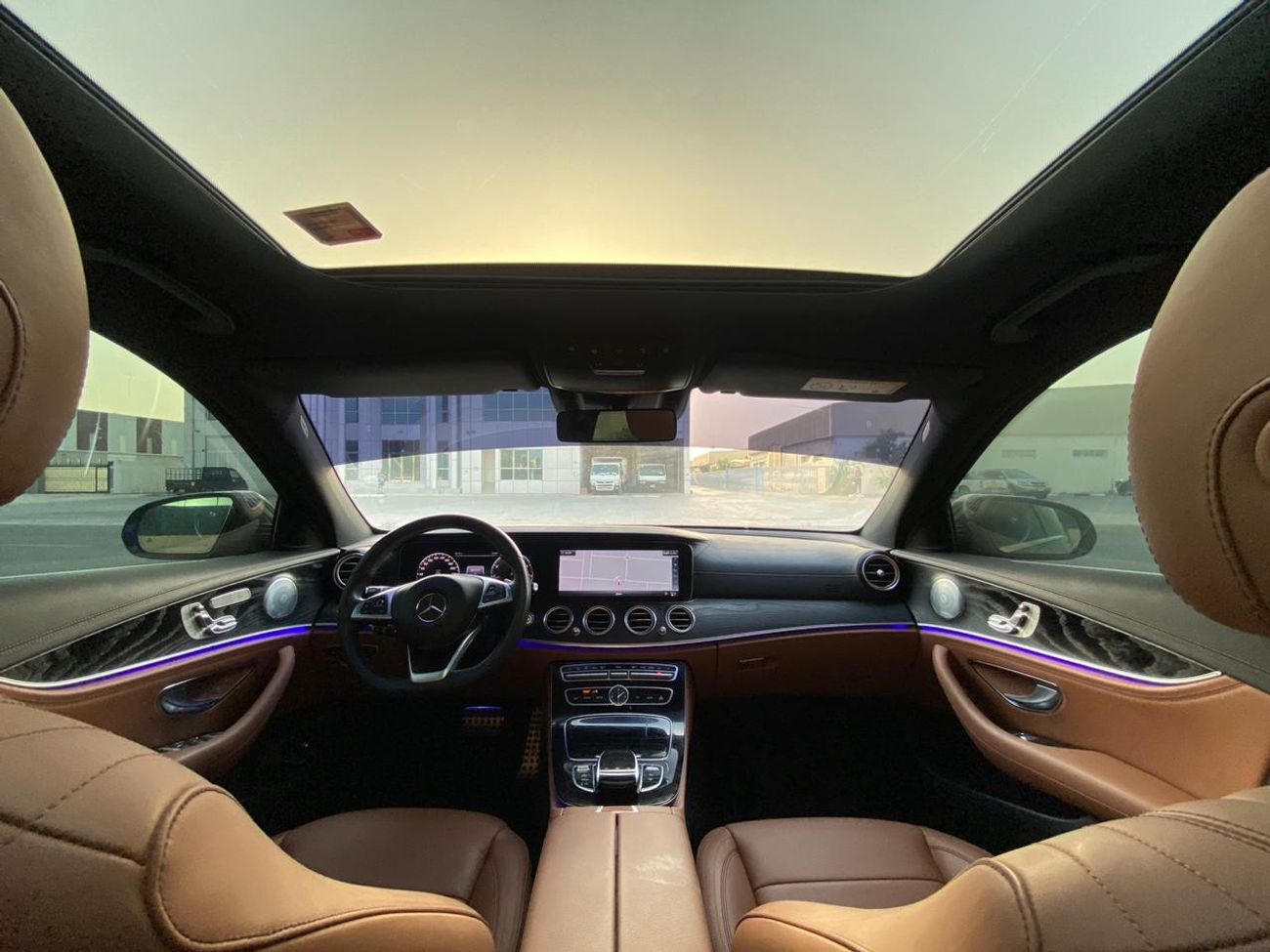 Used Mercedes Benz E300 Std 2018 for sale in Dubai - 744367