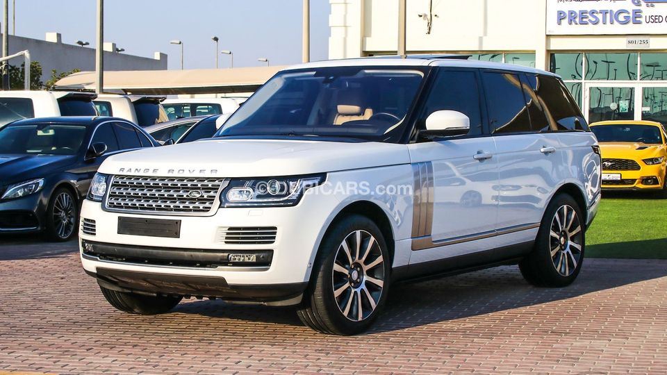 Land Rover Range Rover Vogue HSE for sale: AED 145,000. White, 2014