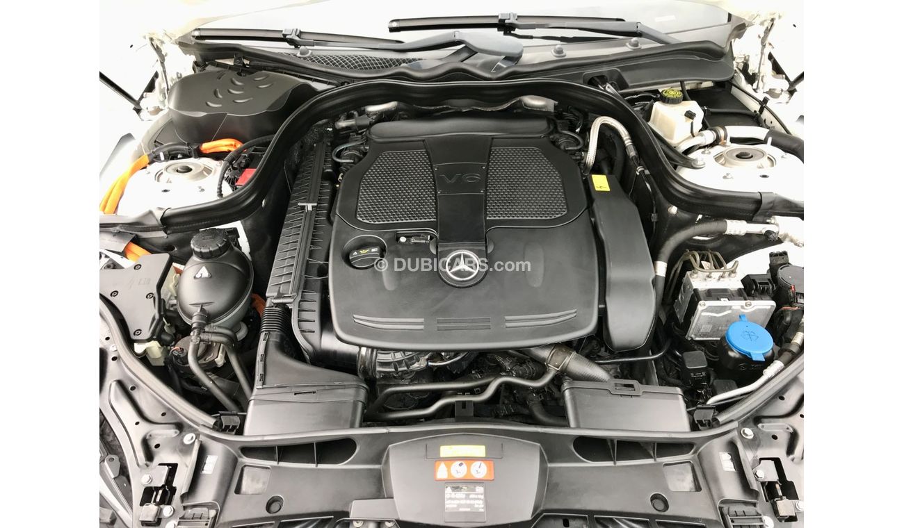Used Mercedes-Benz E 400 Std 2014 for sale in Dubai - 565955