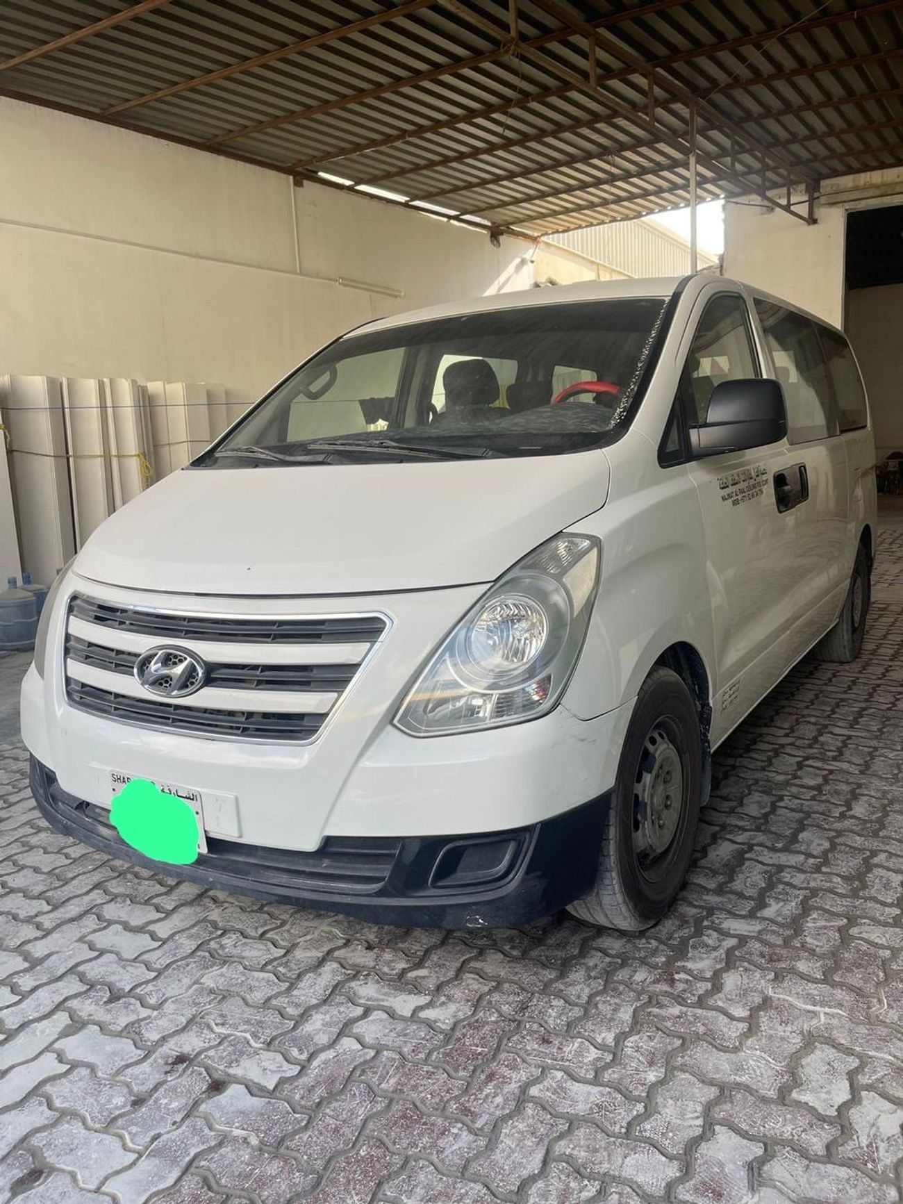 Used Hyundai H-1 2017 for sale in Sharjah - 706731