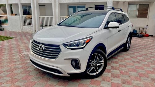 Hyundai Grand Santa Fe Price in UAE, Images, Specs & Features