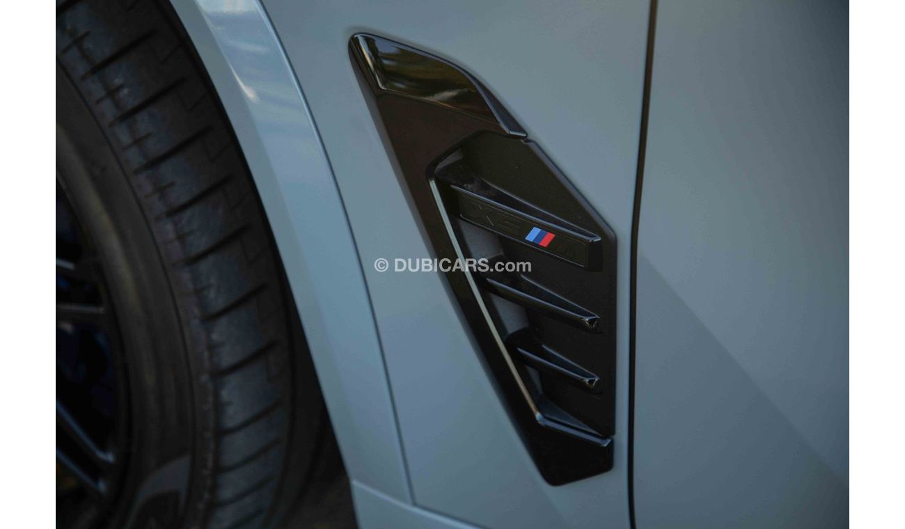 New BMW X5M Ferocious twin-turbo V-8 | A posh and techy cabin ...