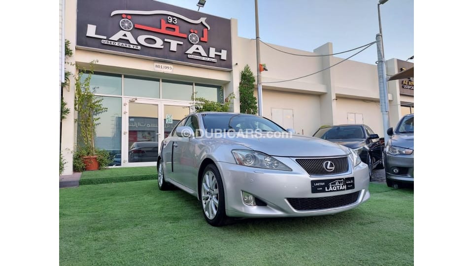 Used Lexus IS300 2007 for sale in Sharjah - 402411