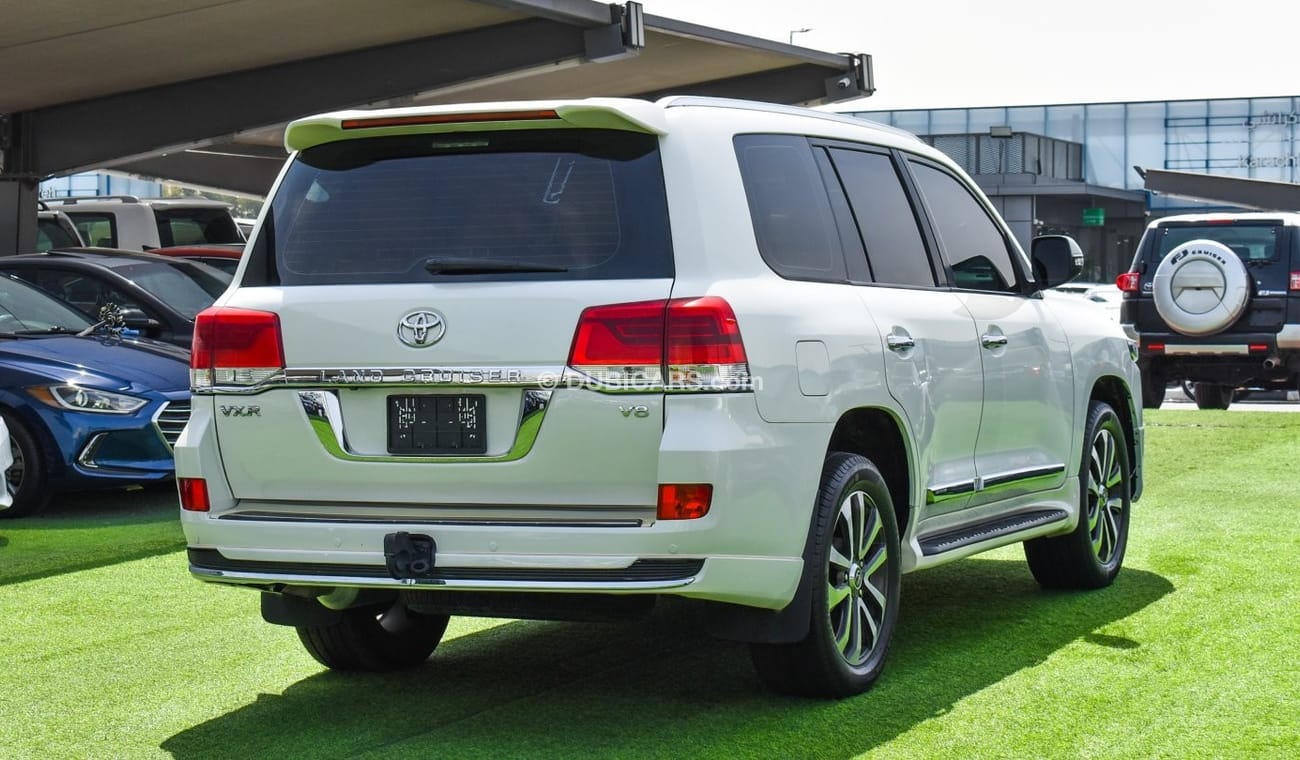 Used Toyota Land Cruiser VXR V8 Facelift 2020 2009 for sale in Dubai ...