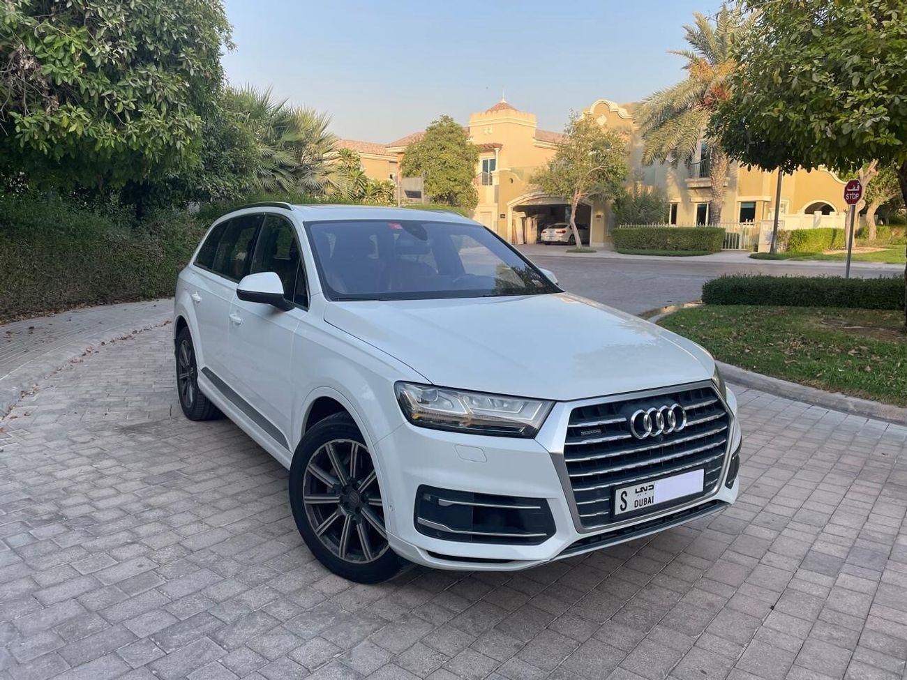 Used Audi Q7 45 TFSI Quattro - Service Contract & New Tyres 2016 for sale in Dubai - 763934