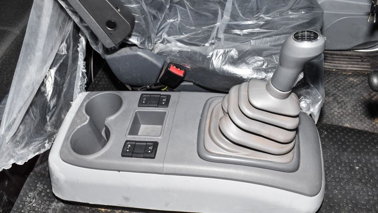 New TATA PRIMA 4X2 Tractor Head 2023 for sale in Dubai - 723678