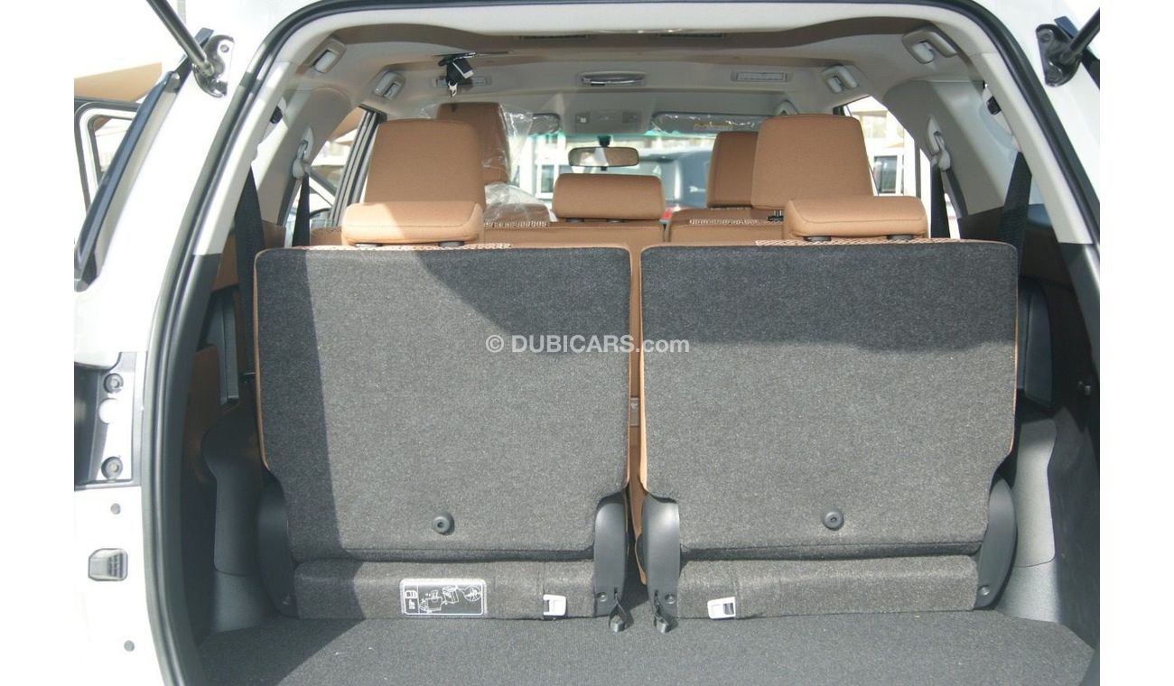 New Toyota Fortuner 2.7L Petrol Basic Auto 2022 for sale in Dubai - 566320