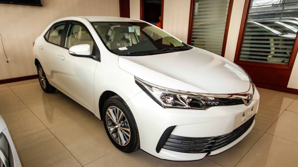 New Toyota Corolla 1.6L XLi Basic Automatic 2017 for sale in Dubai - 114639