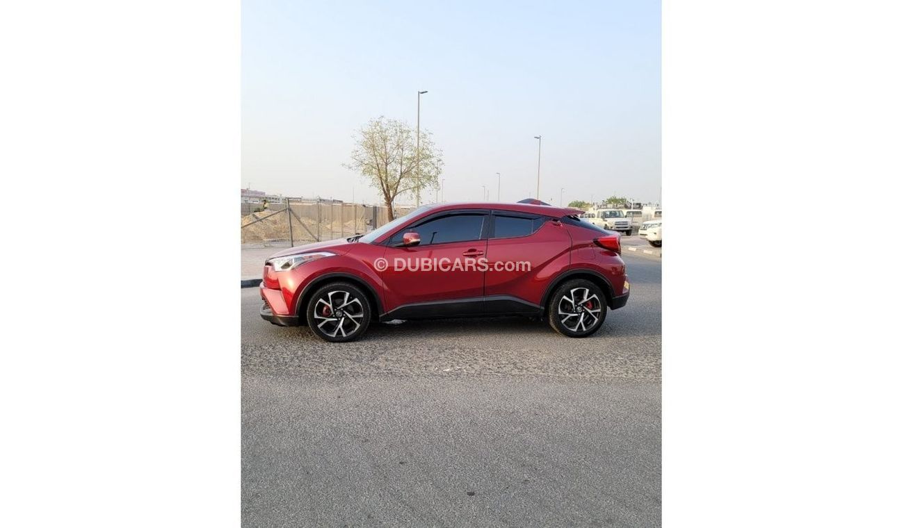 Used Toyota CHR 2018 for sale in Dubai - 556240