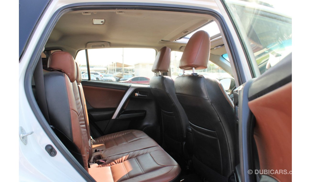 Used Toyota RAV4 ACCIDENTS FREE - GCC - VX - CAR IS IN PERFECT ...