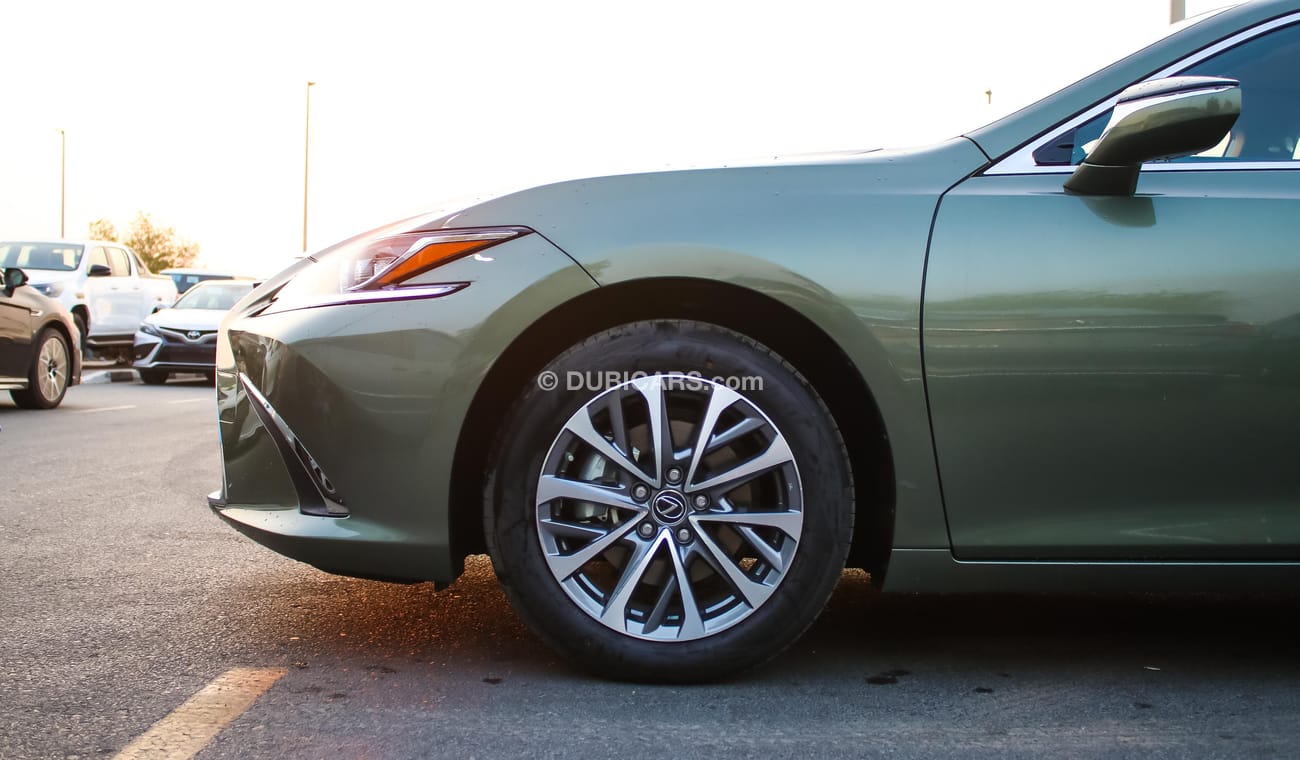 New Lexus ES 300 2022 for sale in Dubai - 542821