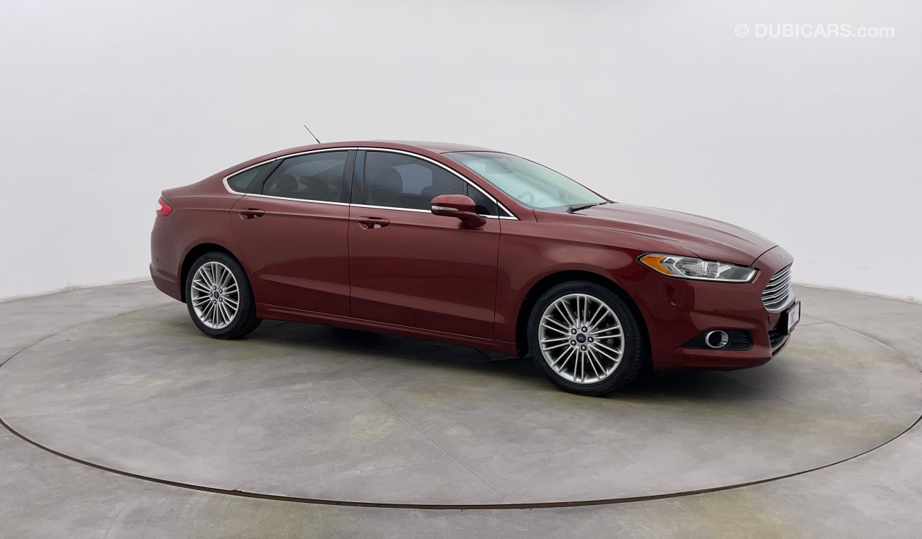 Used Ford Fusion SE 2000 2014 for sale in Dubai - 472757