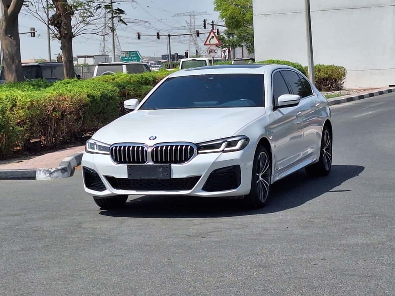 Used 2023 BMW 530Li X-DRIVE 2.0L V4 2023 for sale in Dubai - 902464