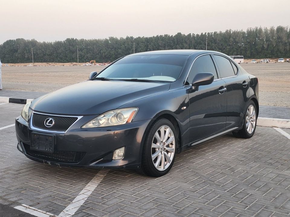 Used Lexus IS300 2008 for sale in Sharjah - 549238