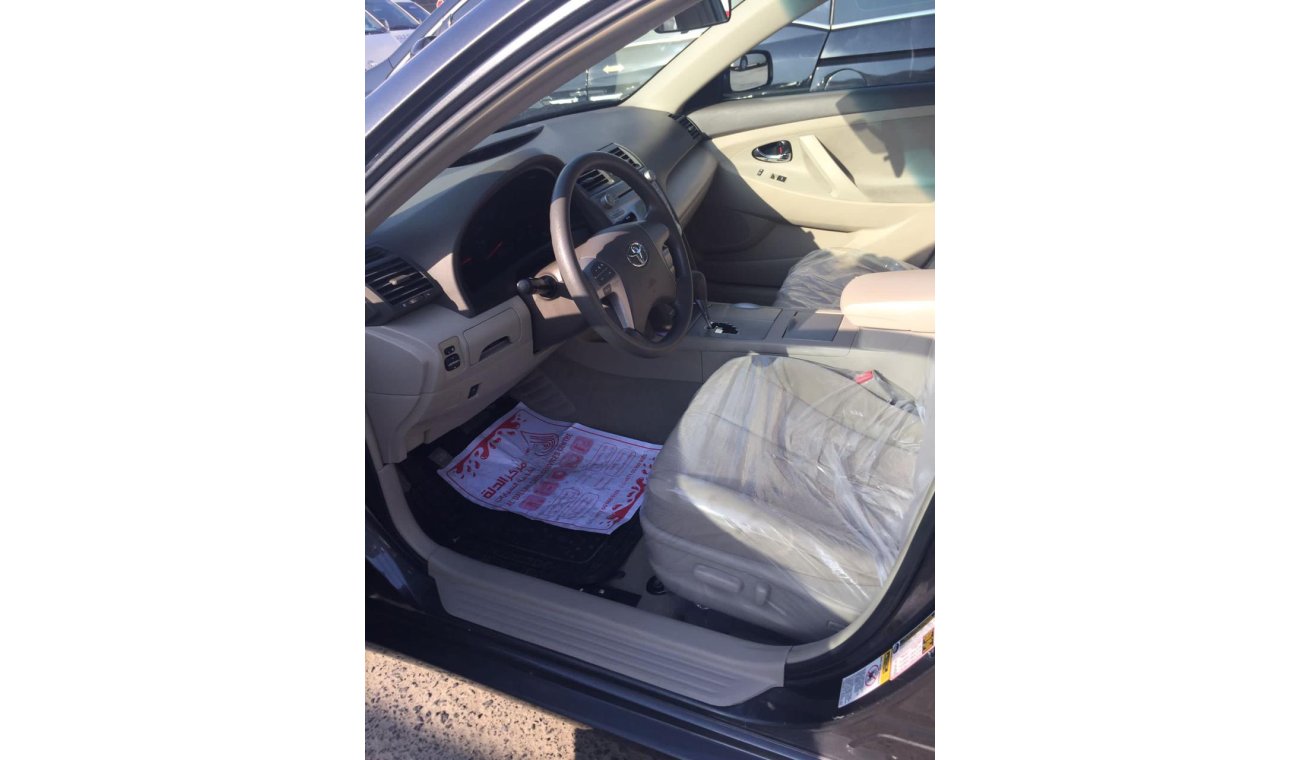 Used Toyota Camry 2.4L 2010 for sale in Dubai - 562467