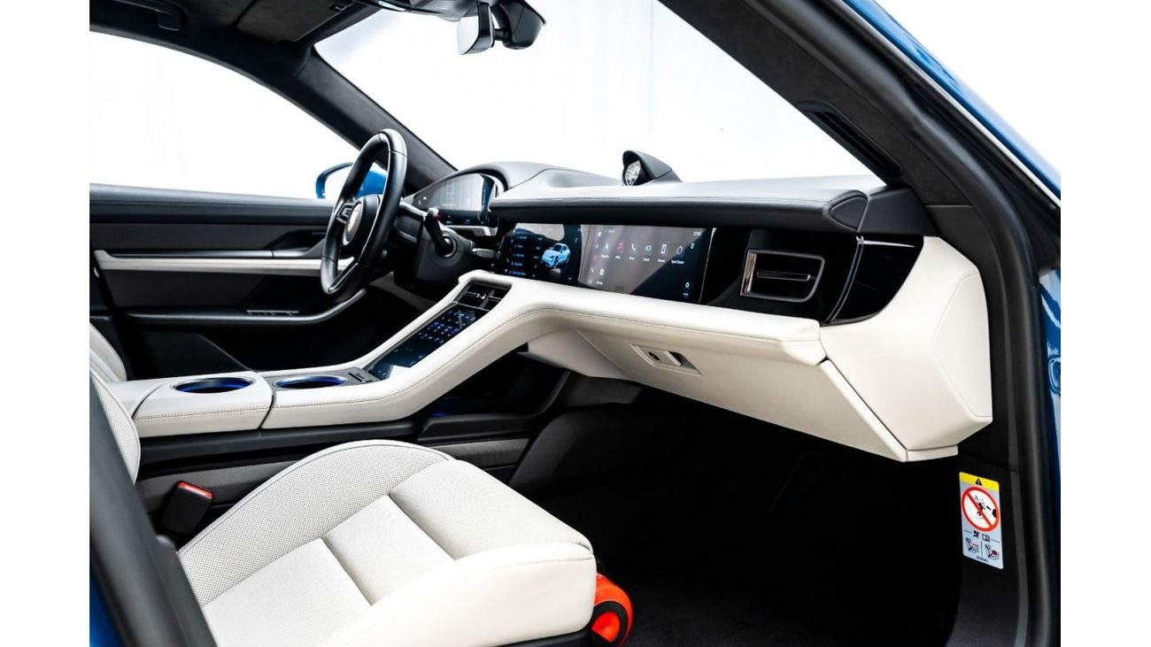 Used Porsche Taycan 2021 for sale in Dubai - 782865