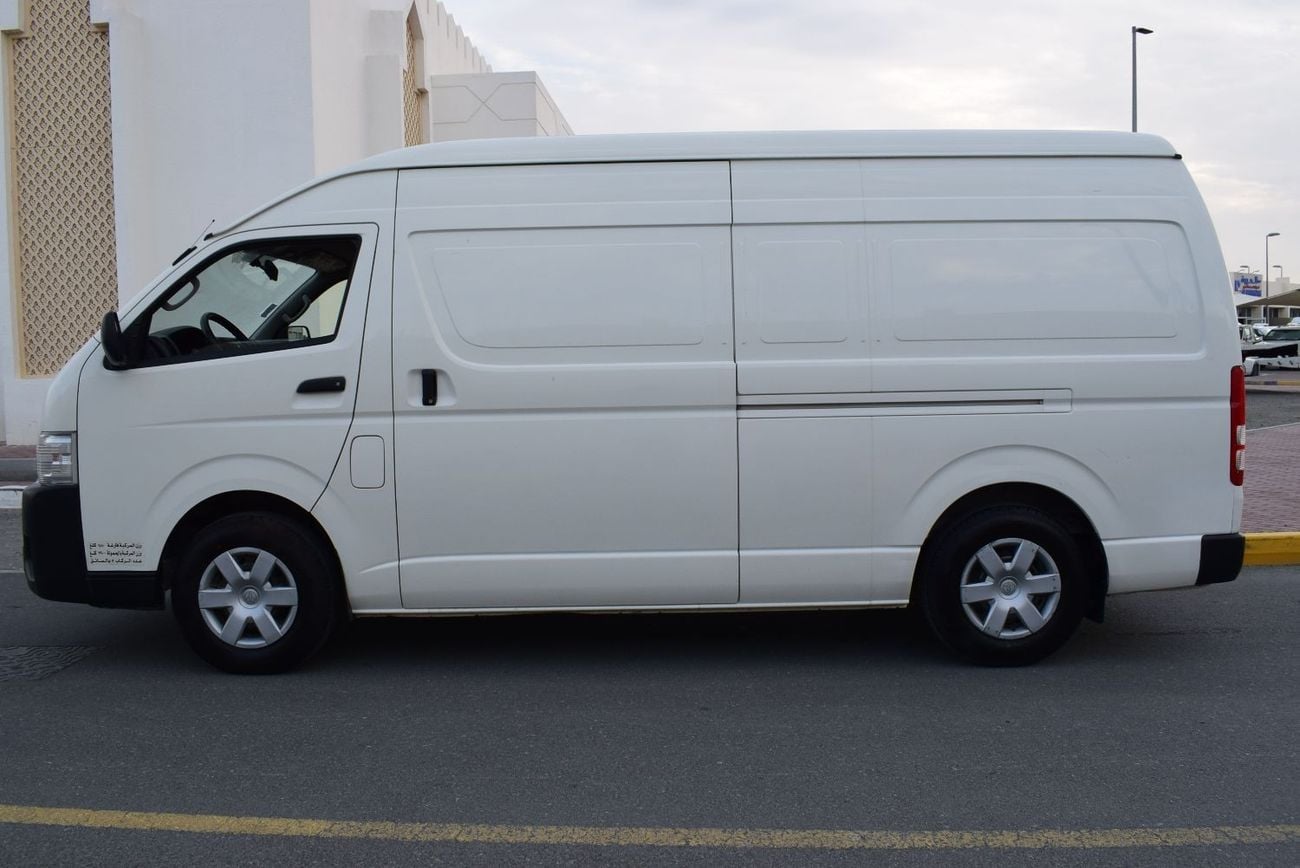 Used GLS - High Roof Toyota Hiace Highroof Van 2.7 Ltr, Model:2020 ...