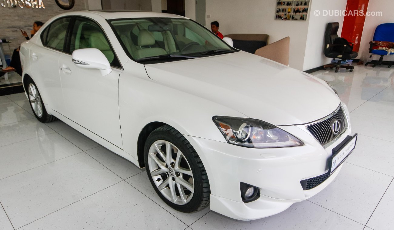 Used Lexus IS300 2013 for sale in Dubai - 86664