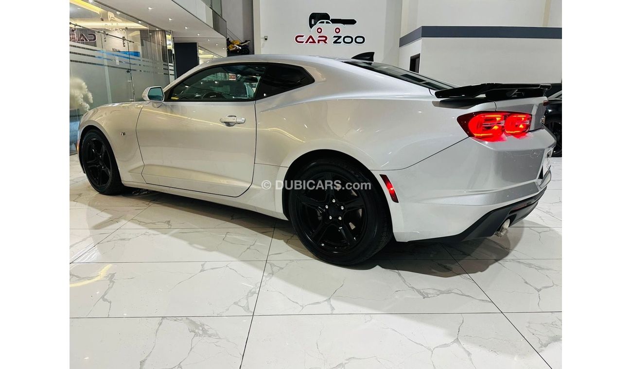 Used Chevrolet Camaro LT2 2019 for sale in Dubai - 655933