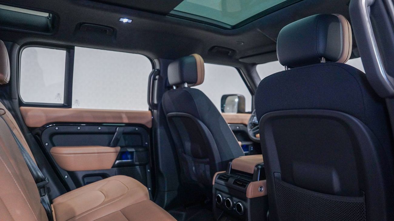 Used Land Rover Defender 110 X P525 5.0L | AED 8,140 PM | Warranty Nov ...