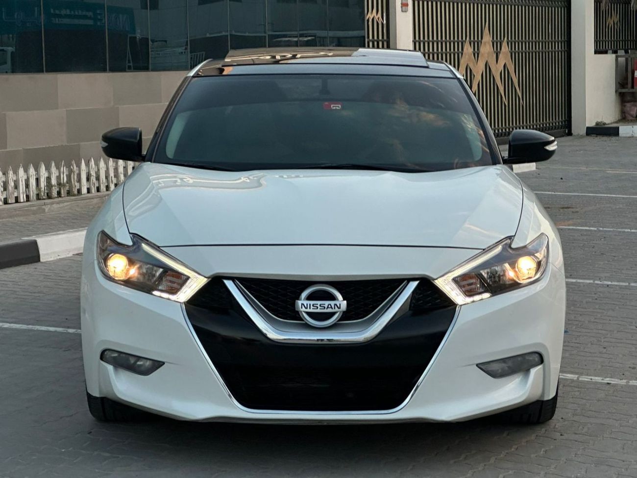 Used Nissan Maxima SV 2018 for sale in Dubai - 701412