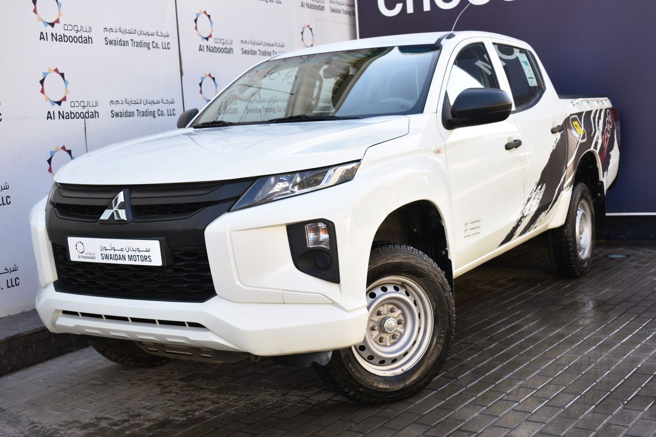 Used Mitsubishi L200 AED 879 PM | 2.4L MT GL 4WD GCC DEALER WARRANTY 2020 for sale in Dubai - 745140