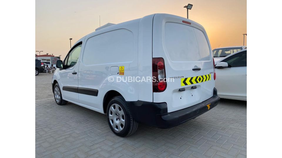 Used Peugeot Partner Chiller 2017 Ref#507 2017 for sale in Sharjah - 352556