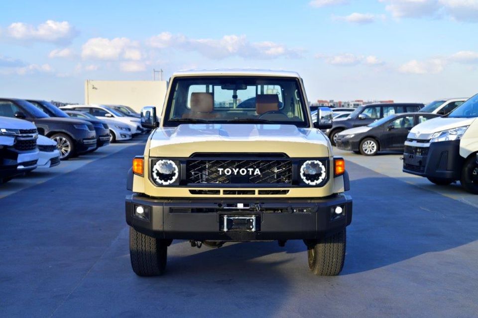 New Toyota Land Cruiser Pick Up Single Cab 2.8L Diesel 4WD Automatic ...