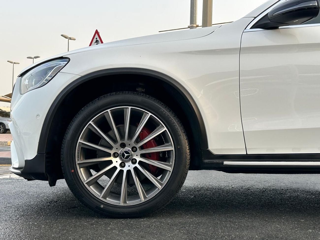 مستعملة مرسيدس بنز GLC 300 AMG 2018 للبيع في دبي - 776523