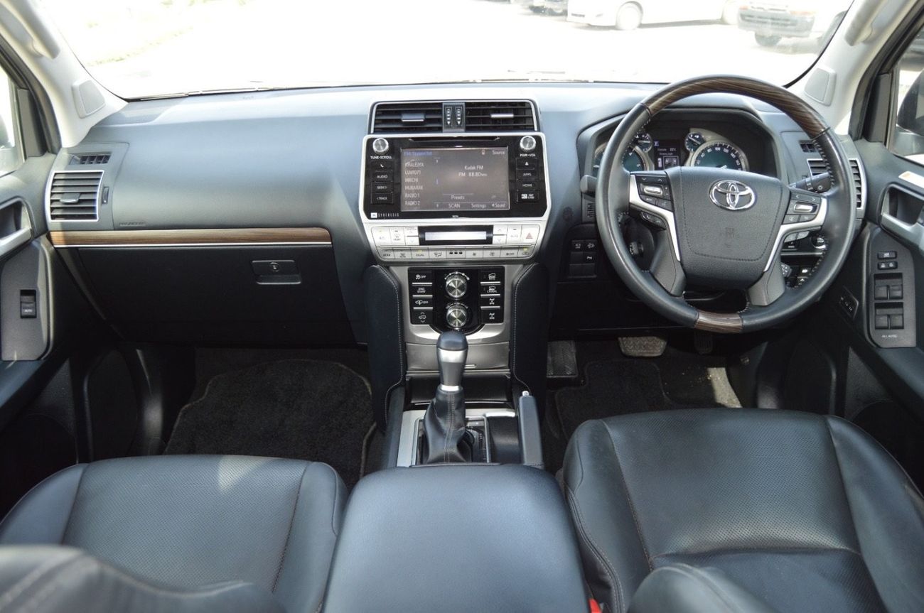 Used Toyota Prado VXR Full option diesel engine 2020 for sale in Dubai ...