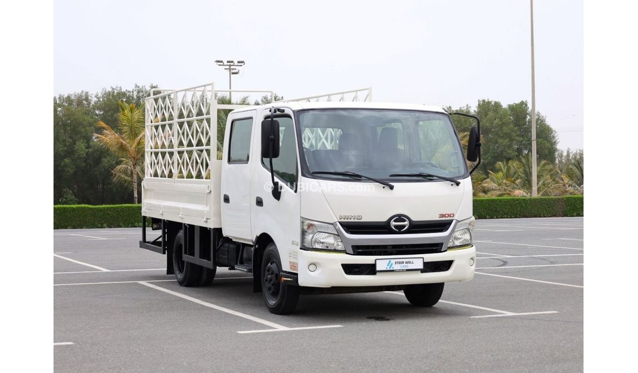 Used Hino 300 Series 614 LC - Dual Cabin - Cargo with Grill Body ...