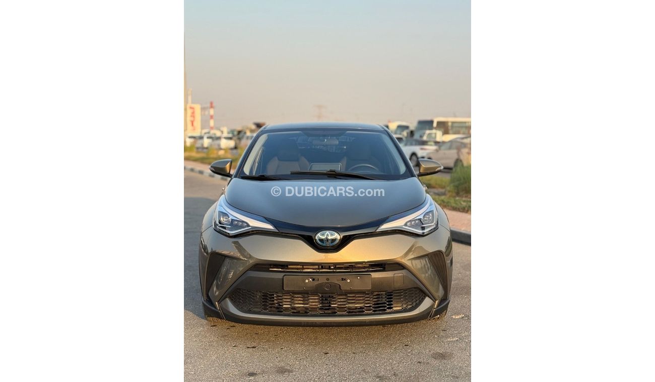 Used Toyota CHR Dynamic 1.8L 2021 for sale in Dubai - 810337