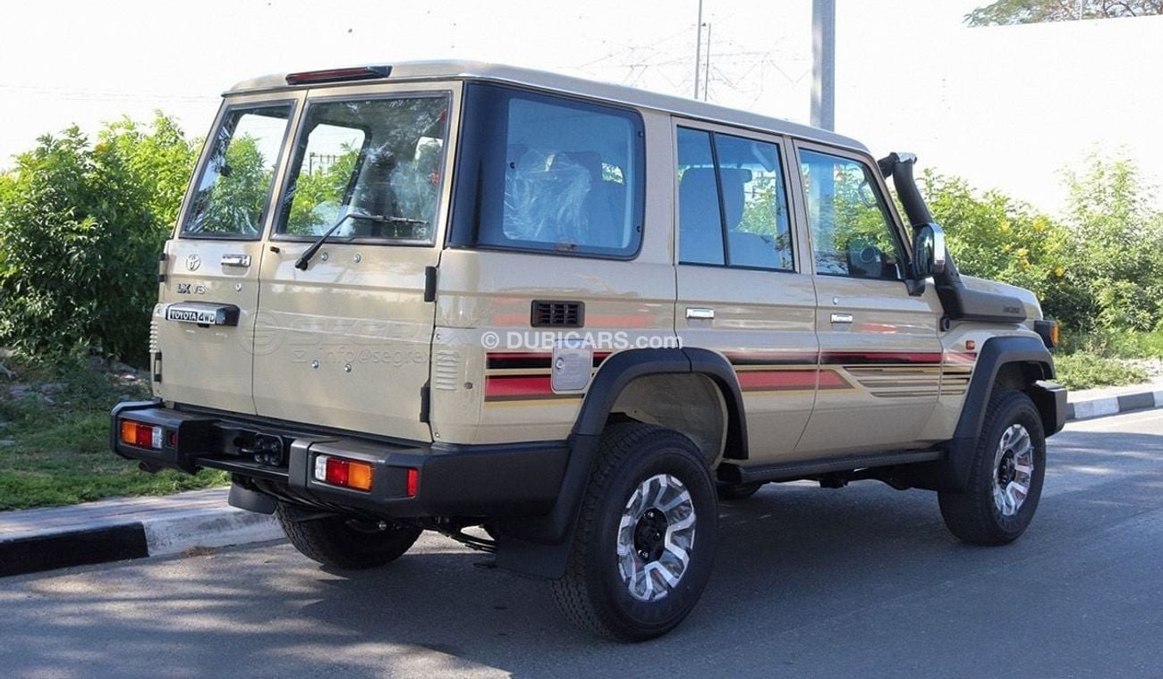 New Toyota Land Cruiser Hard Top 2025 Model Toyota Land Cruiser Hardtop LC76, 4.0L Petrol 4WD 6A ...