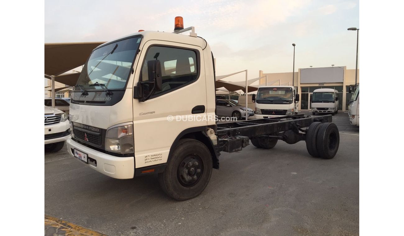 Used Mitsubishi Fuso Canter Canter HD 7 Ton 2013 for sale in Dubai - 81196