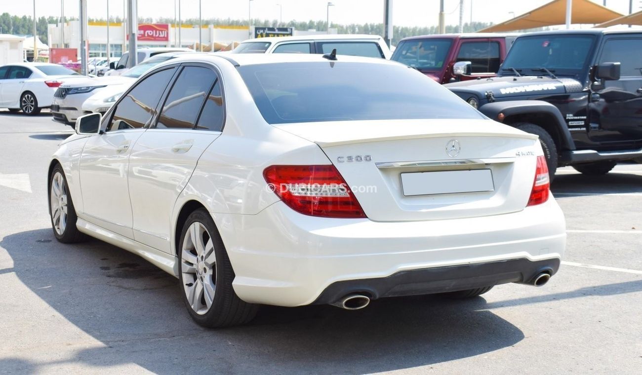 Used Mercedes-Benz C 300 4 Matic 2012 for sale in Dubai - 548856
