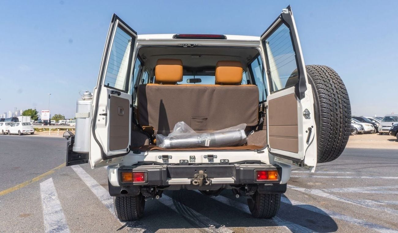 New Toyota Land Cruiser 70 2022 Toyota LC71 4.0L Petrol with leather seat (70th Anniversary ...