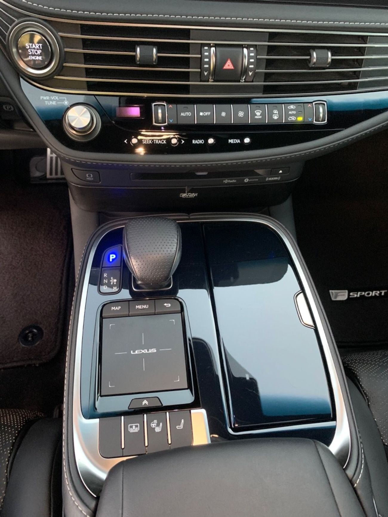 Used Lexus LS500 2022 for sale in Sharjah - 790750