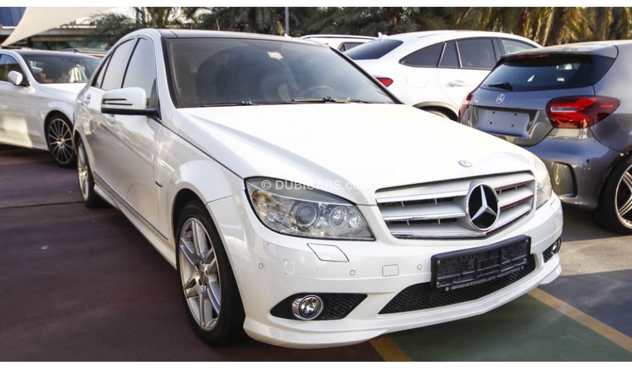 Used Mercedes-Benz C200 2009 for sale in Dubai - 83156