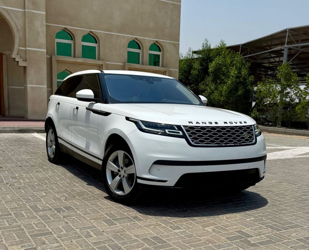 Used Land Rover Range Rover Velar P250 2.0L (246 HP) 2019 for sale in ...